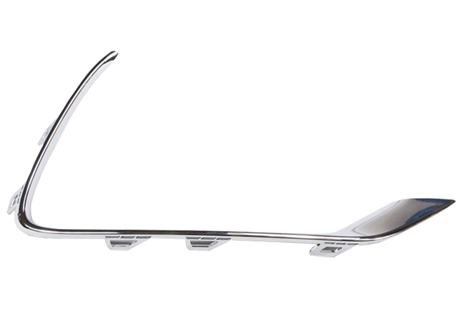 Moldura cromada do farol de milha direito - Nova Tracker 2017 a 2020 ...